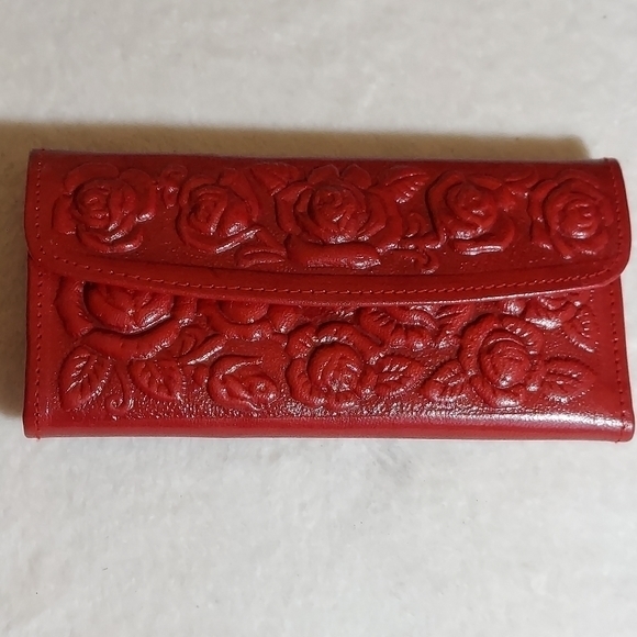 Vintage | Bags | Vintage Stunning Red Roses Tooled Leather Checkbook ...